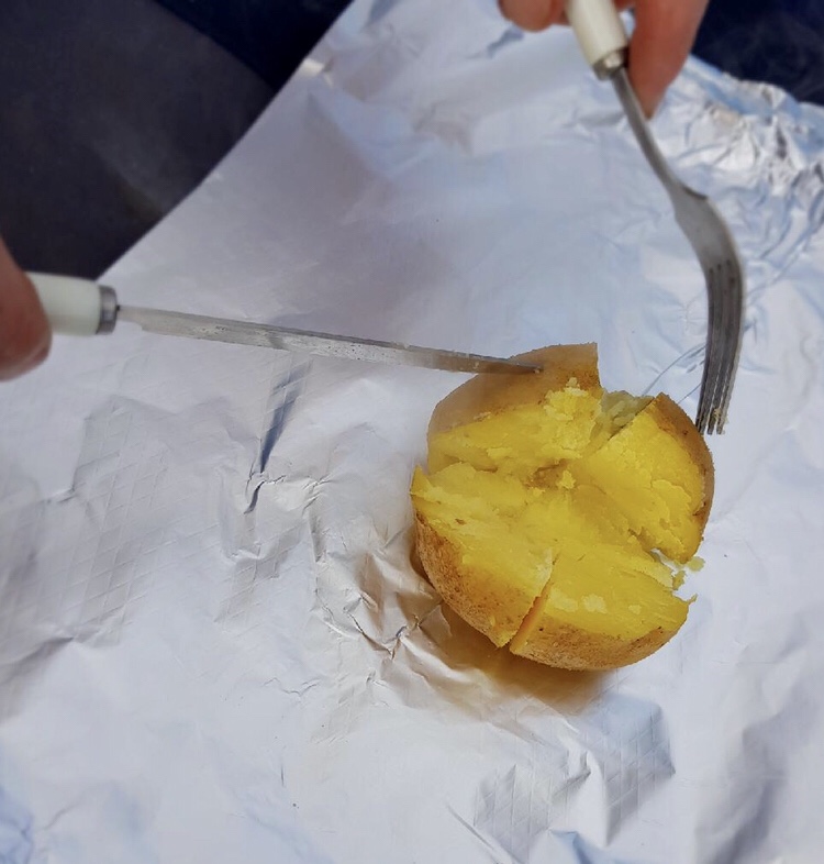 jacket potatoes | that cork daddy cooked on the campfire – lo's kitchen