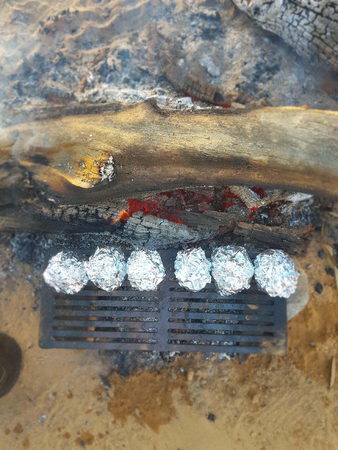 jacket potatoes | that cork daddy cooked on the campfire – lo's kitchen
